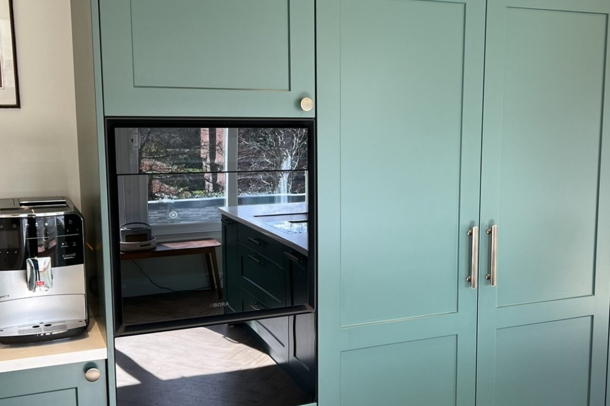 Groombridge, Eltham Kitchen In Ottilie Green - David Haugh